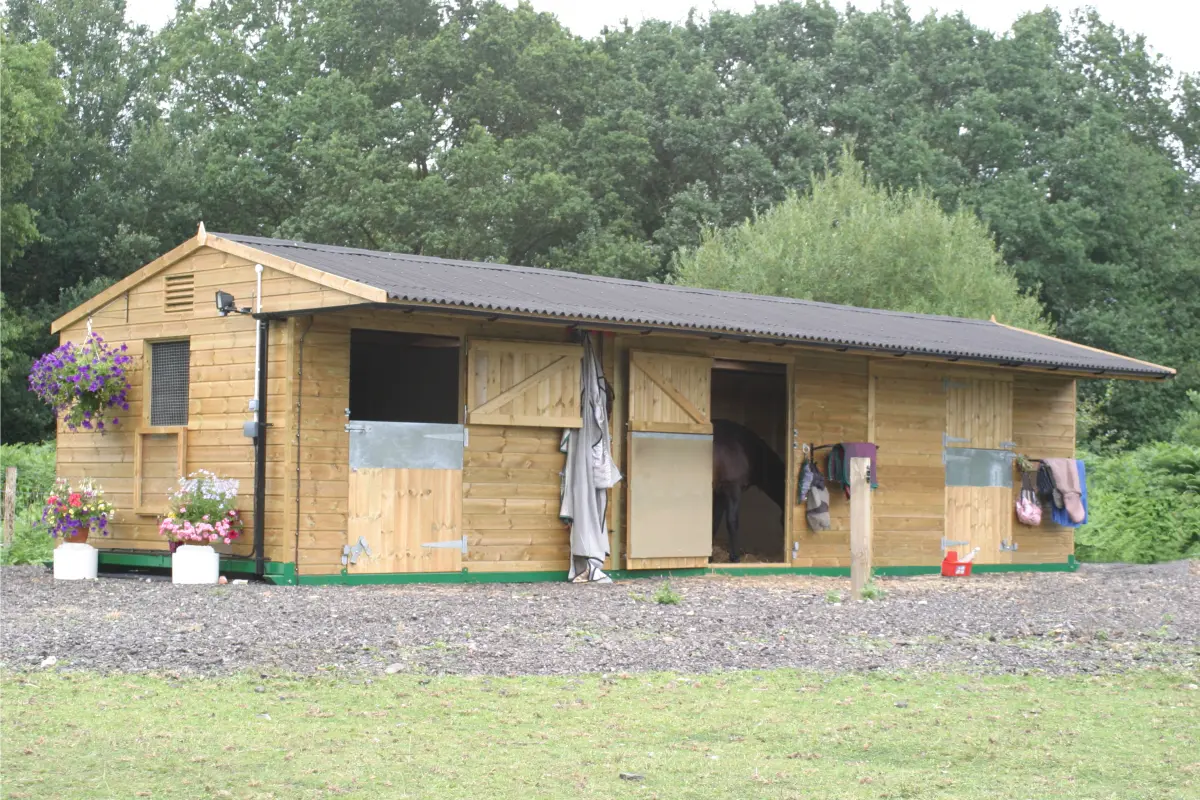 Triple Mobile Stable | 2 Mobile Stable Block | Mobile Stables